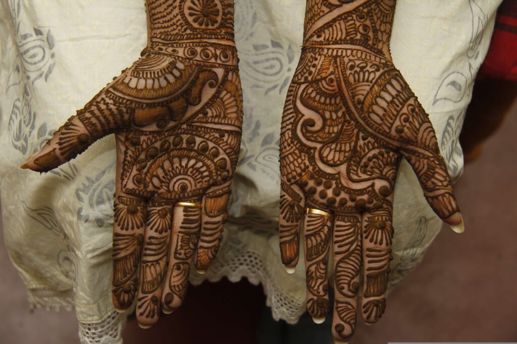 Beautiful Mehendi Designs for Women - Fashion Cronical
